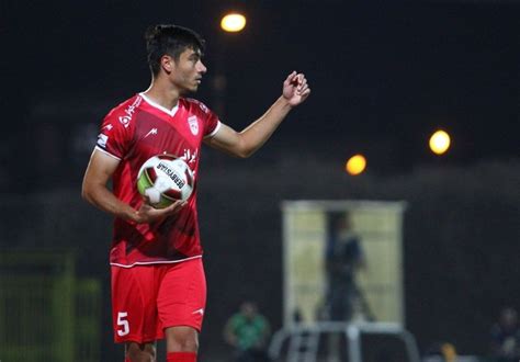 علی عبدالله زاده تراکتورسازی با حمایت هواداران می تواند قهرمان شود