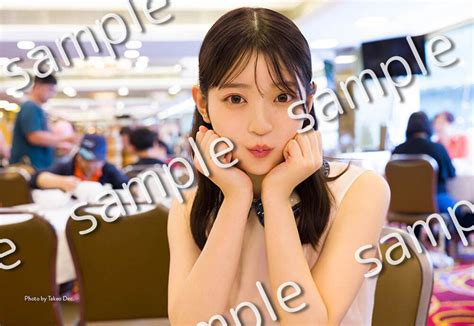 画像43 57 乃木坂46阪口珠美、1st写真集を“ひたすら褒めてくれた”後輩メンバーとは？美ボディの秘訣も紹介【青いバラ】 モデルプレス
