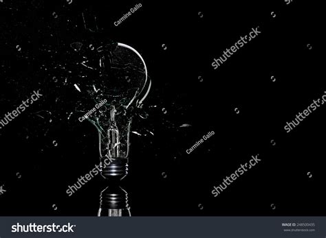 24 Shattering Explode Action Glass Smoke Royalty Free Images Stock