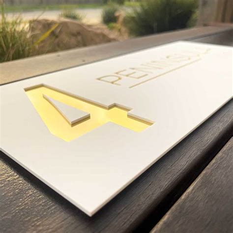 White House Sign With Gold Mirror Numbers