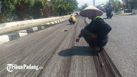 Nelayan Di Padang Tak Bisa Melaut Akibat Gelombang Tinggi Dedi Isi