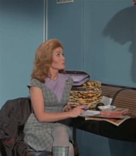 Pin On Deanna Lund Cute Celebrities Beautiful Actresses Poses