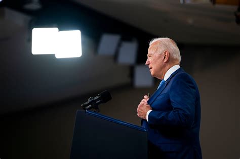 House Passes 35 Trillion Budget Plan For Vast Expansion Of Safety Net