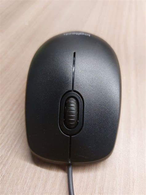 Logitech Mouse Computers And Tech Parts And Accessories Mouse And Mousepads On Carousell