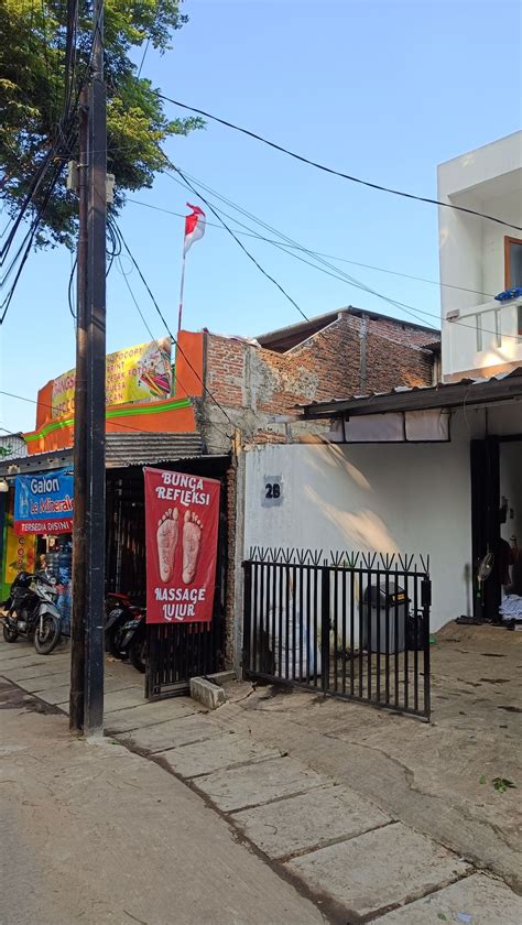 Pengakuan Warga Pernah Lihat Wanita Berpakaian Terbuka Di Lokasi