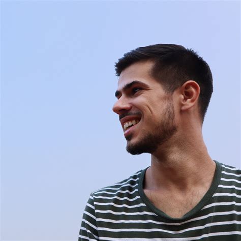 Leander Seefeld Medium