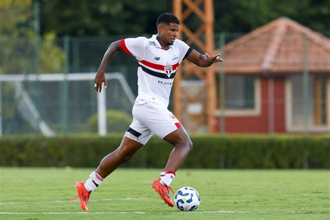 Em Cotia São Paulo enfrenta o Flamengo pelo Brasileiro Sub 20 SPFC