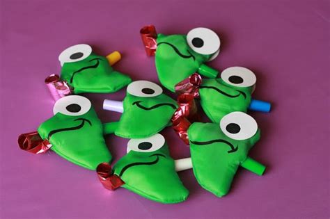 Место где живет праздник День рождения в стиле Рапунцель Holiday Christmas Ornaments