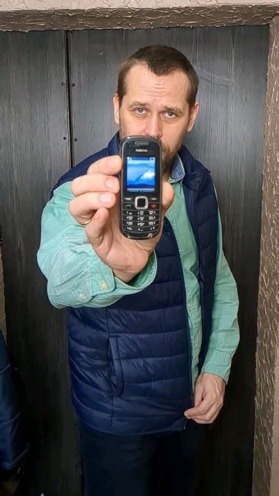 3 апреля День рождения мобильного телефона С праздником Youtube