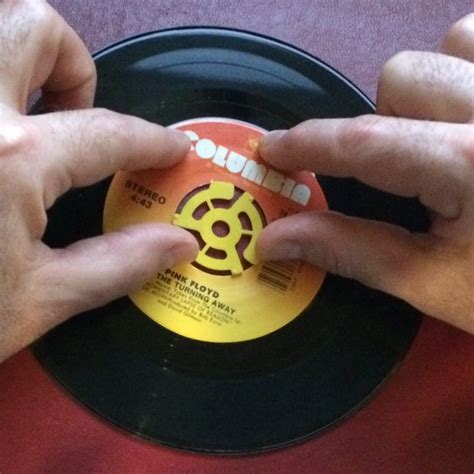 Package Of 30 Yellow 45 Rpm 7 Record Plastic Adapter Snap In Inserts