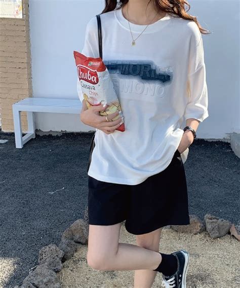 Mejane（ミージェーン）の「立体ロゴスプレープリントクルーネックtシャツ（tシャツカットソー）」 Wear