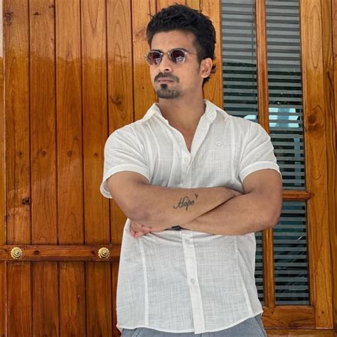 Abhijith Madhav Abhijithmadhav • Threads Say More