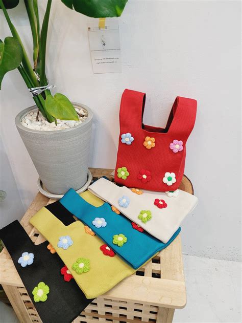 알록달록 봄봄 꽃무늬 꽃 뜨게질 부드러운 니트 도트백 가방 에이블리