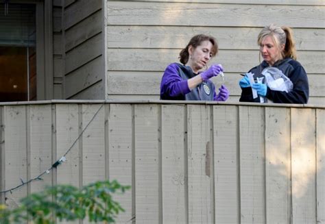 Boulder Police Fatally Shoot Naked Knife Attack Suspect Believed To Be
