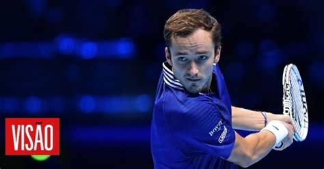 Visão Desistência De Berrettini Coloca Medvedev Nas Meias Finais Das
