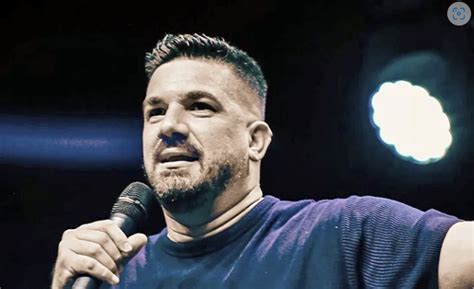 Pastor Felippe Valadão é indiciado por intolerância religiosa após ataque a religiões afro em