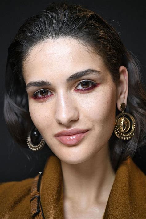 7 Makeup Trends To Take Home From Milan Fashion Week Big Eyes Makeup