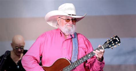 Country Music Hall Of Famer Charlie Daniels Dies At 83