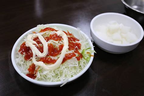 통닭시키면 같이 딸려오던 케챱과 마요네즈를 뿌린 양배추 샐러드 인스티즈instiz 이슈 카테고리
