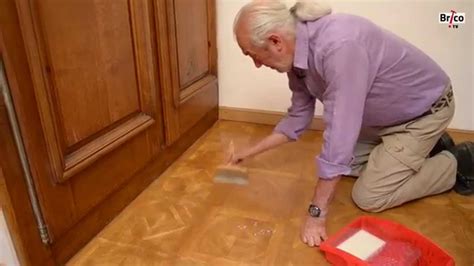 R Nover Revernir Un Parquet Vitrifi Bricolage Avec Robert Youtube