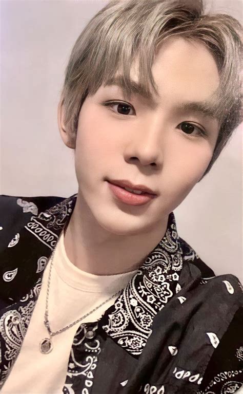 Main Dengan Adik Angkat Victor Rutherford