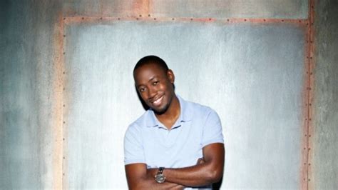 While Everybody Else On New Girl Is Working Out Love Stuff Winston Is