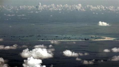 Us Warship Sails Close To Man Made Chinese Island In Disputed South