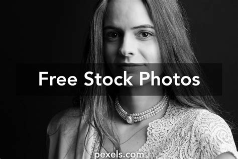 Toplessinbikiniwomen Photos Download The Best Free Toplessin