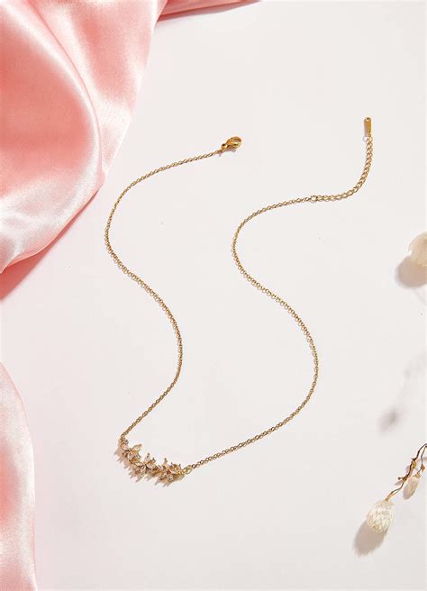 Icy Snowflake Necklace Jewelry Azazie