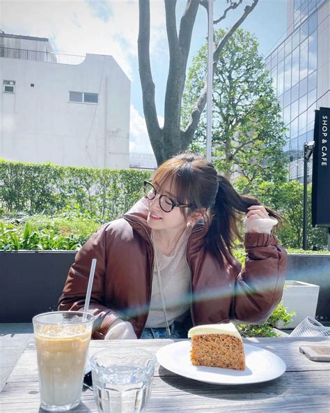 鈴木愛理さんのインスタグラム写真 鈴木愛理instagram「 ︎ Moncler Jwanderson ︎ 収録前に日光浴
