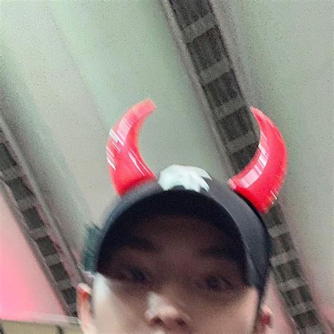Seventeen Community Posts 小恶魔😈 好可爱🥺