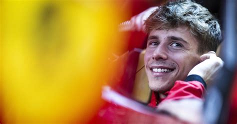 Charles Leclerc Y Su Hermano Arthur Compartirán Circuito Con Ferrari En Los Libres 1 En Abu Dabi
