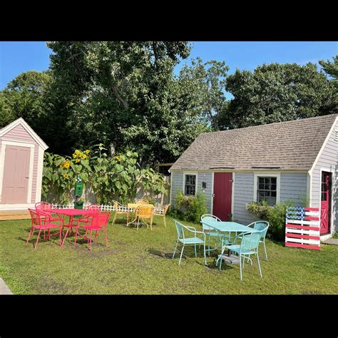 ☀️come And Enjoy Our Outdoor Captain Baker Donut Shop
