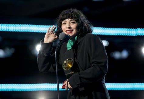 Mon Laferte Protesta En Topless En Latin Grammy Entretenimiento