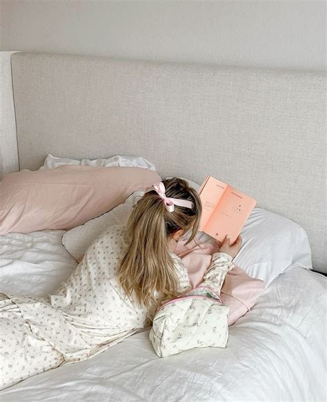 Pin De Melmcn En A Team Threads Chica Femenina Poses Fotograficas Peinados Bonitos