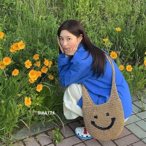 정채연 여름 코디 헬로키티 흰색 크록스 샌들 가격은 네이버 블로그