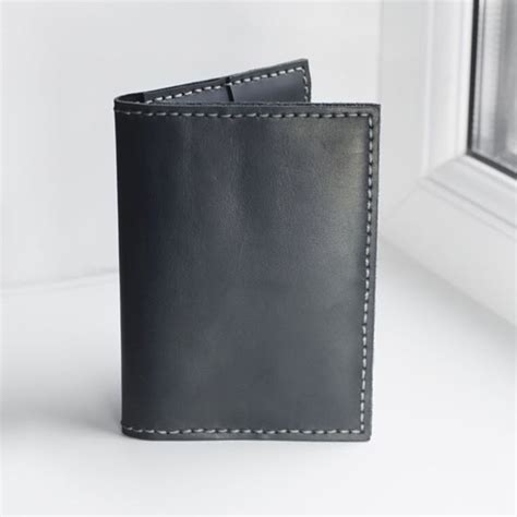 Багатофункціональний чохол 🦇 хороший захисник вашого паспорта або інших важливих документів