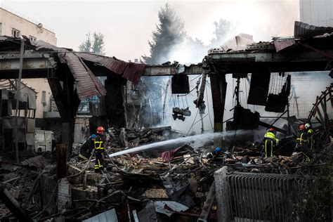 Kyiv Missile And Drone Attack Two Dead After ‘most Powerful Russian Strike In Months