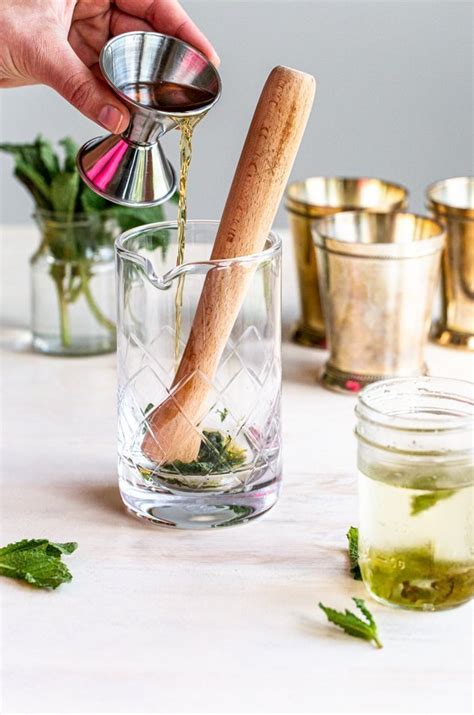 Mint Julep Recipe The Perfect Recipe With Bourbon Easy Mint Syrup