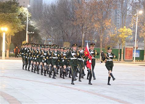 我校举行新学期升国旗仪式 新医青年 共青团新乡医学院委员会
