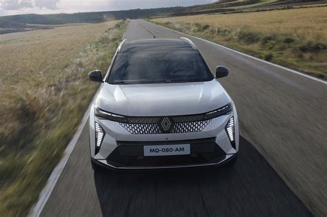 RENAULT SCENIC E TECH ELECTRIC 2024 DE MONOSPACE A SUV ET DE THERMIQUE