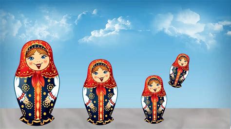 Русские весёлые яркие расписные матрёшки весело танцуют Russian