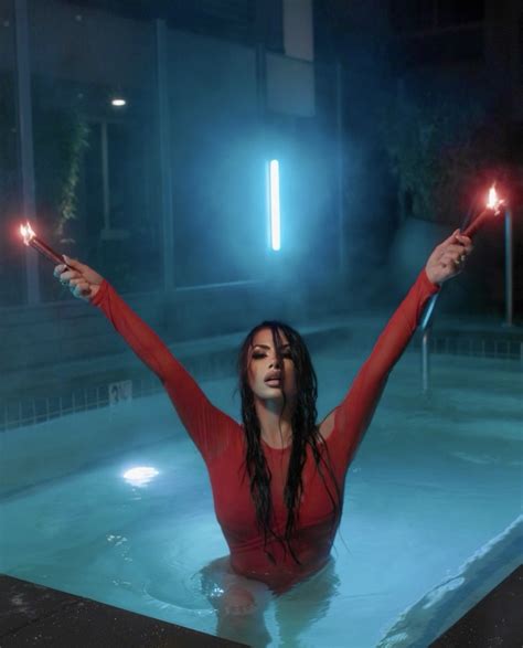 Alus Singer A Rising Star With Deep Musical Roots