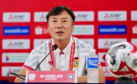 Hlv Lào Khen Ngợi ‘đối Thủ Hlv Kim Sang Sik Như Con Hổ Của Bóng đá