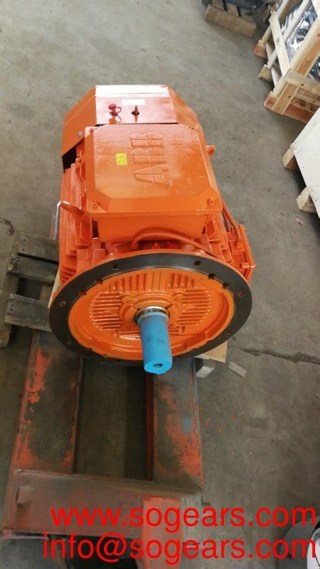 Eastwell베벨 헬리컬 기어 박스동력 변속기 Hb 시리즈 감속기 베벨 헬리컬 기어 박스로 만든 병렬 헬리컬 기어 박스