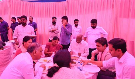 Telangana Martyr Srikanth Charys Mother Shankaramma Meets Ktr