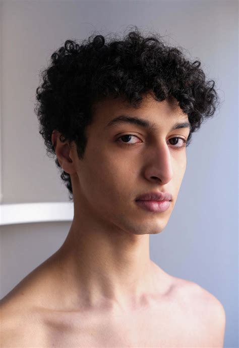 Qui Sont Les 10 Mannequins Stars De La Fashion Week Homme Automne Hiver
