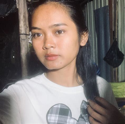 ចិញ្ចៀន ផ្កាស្មៅ