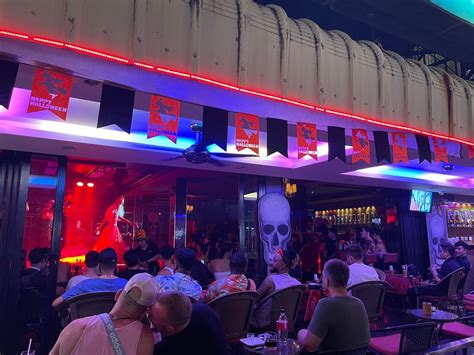 Castro Bar Buzzin Pattaya