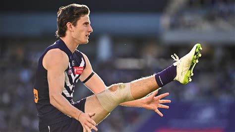 Fremantle Dockers Forward Sam Sturt Undergoes Surgery On Left Knee In
